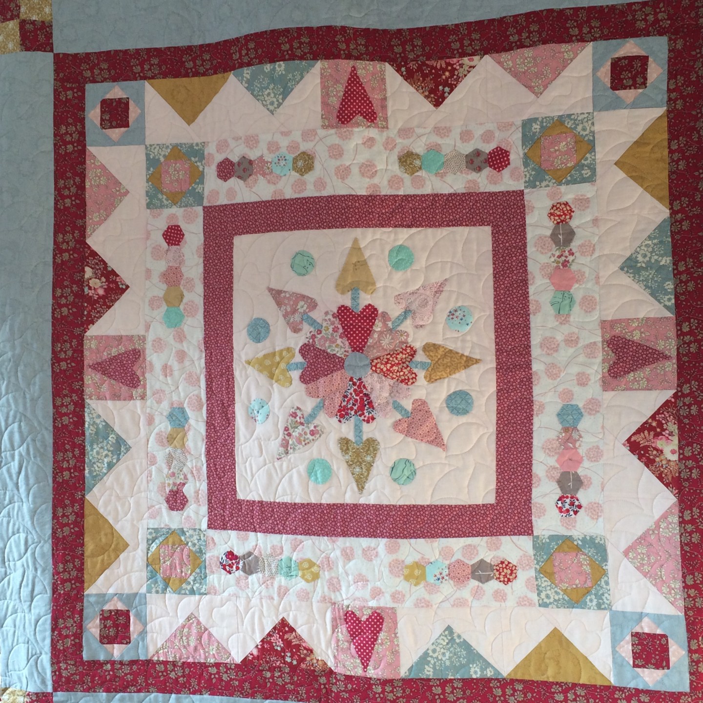 The BFG Old English Frame Quilt – Deborah McGuire